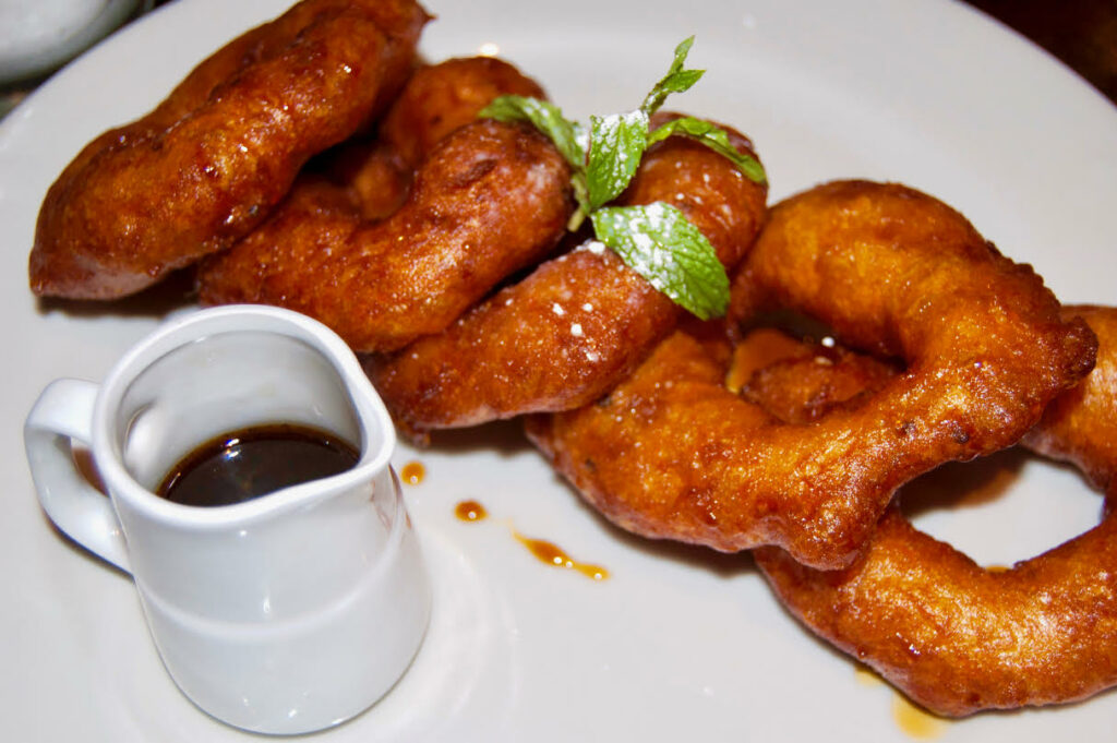 How to Make Sweet Potato Pumpkin Doughnuts (Peruvian Picarones ...